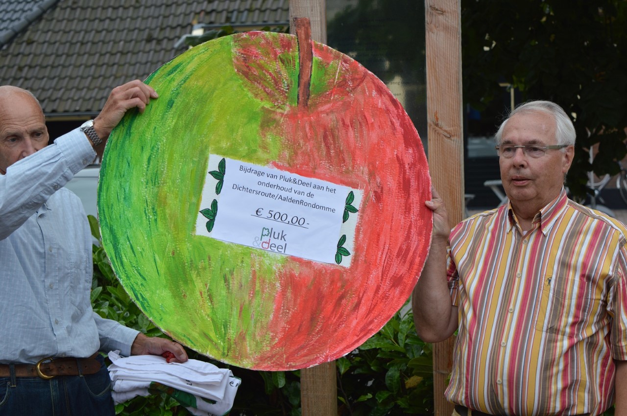 Pluk en Deel – Klim in die boom en schudden met die appels!